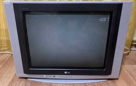 LG televizor sotiladi