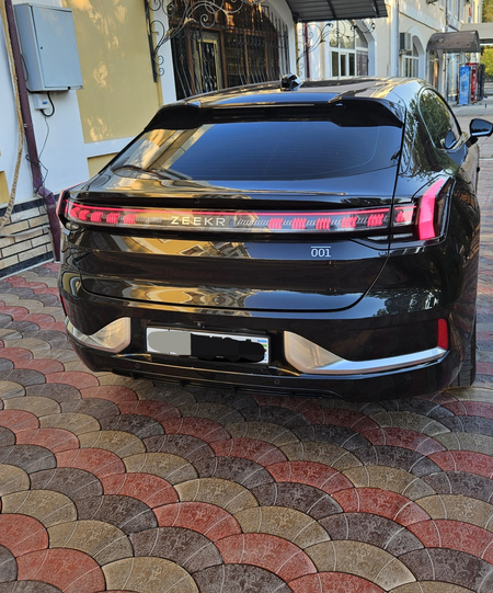 Zeekr 001 сотилади . Состояния Алло . Хамма жойига гаратния . Озим хай