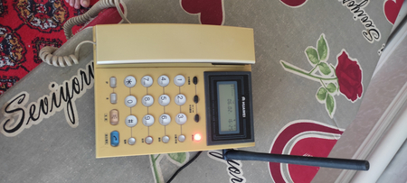 Uzmobayl CDMA statsionar telefon appara + antennati
