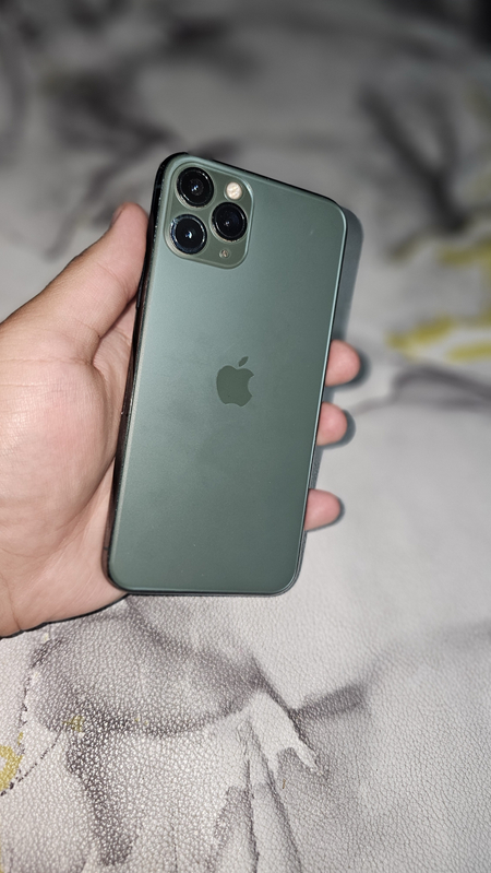 iPhone 11 pro arzon LL/A aybi bor