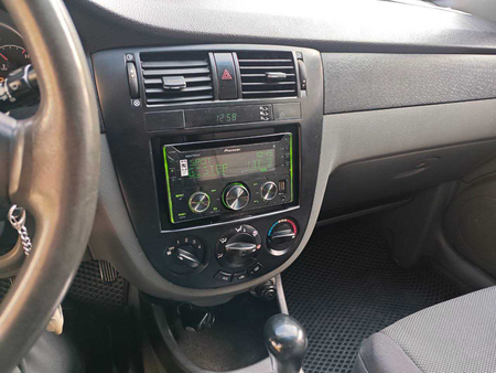 Продается автомобиль LACETTI 1.8 автомат