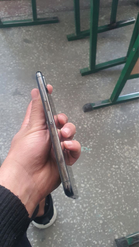 Sotiladi Xs Max iphone