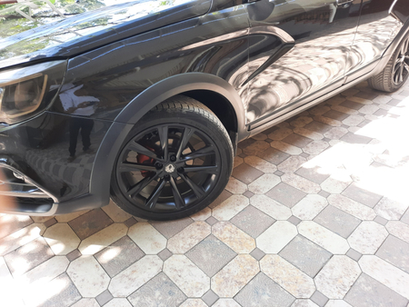 Diska R18 qora chotki