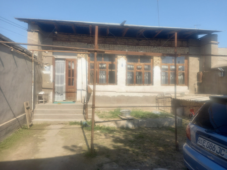 Assalomu alekum o'zimiz yashap turgan uyimizzi sotamiz