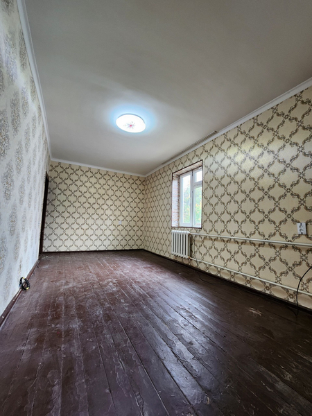 Продаётся Чиланзар Домрабад 1*2/2/2 балкон 2*6