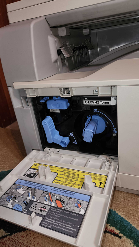 Canon iR 2202 A3 Farmat Skarasnoy Printer Tez ishlidi Aybi yoq