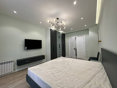 Продается 3х комнатная квартира,ЖК Nrg Oybek,ул Нукусская,72 м2