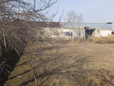 Курилиши тугалланмаган уй сотилади 35 соток