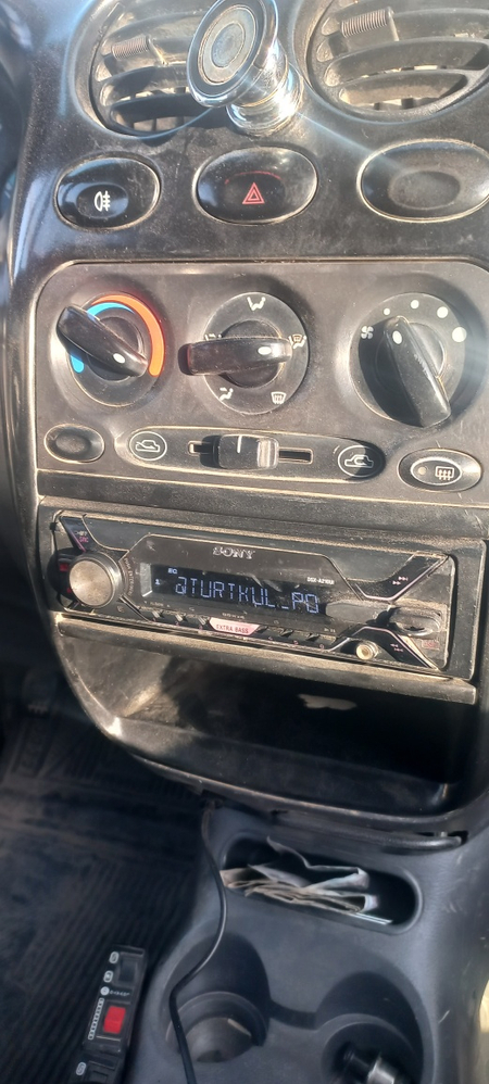 Магнитола Sony..