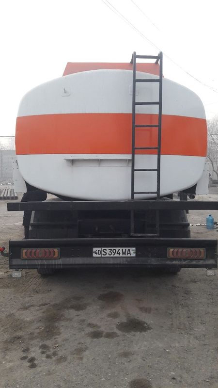 Benzavoz daimler Mers