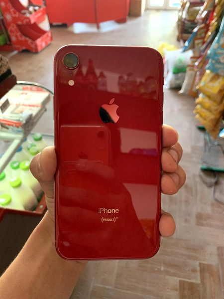 iPhone XR sotiladi srochna
