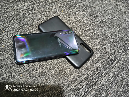 Samsung A50 Rabochiy.