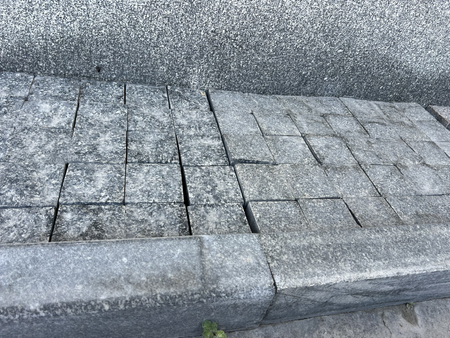 Granit bruschatka 60.000 somdan