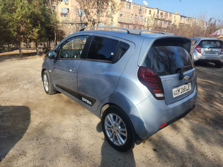 Срочно продается SPARK с автомат коробкой. (СОБСТВЕННИК.)ДЕШЕГО.)