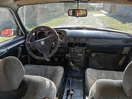 Volga 3110 sotiladi