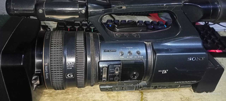 Sony 2200 Kamera sotiladi