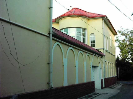 #126 Сдаётся в аренду дом  ориентир ул.Хусанбаева. Возможно под офис .