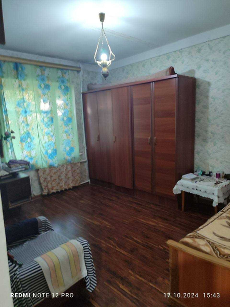 Продаётся 2/1/4 квартира на Максим горького ор-р Буз Базар Br17