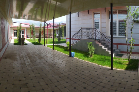 Dacha Manzara Chorvoq Bochka