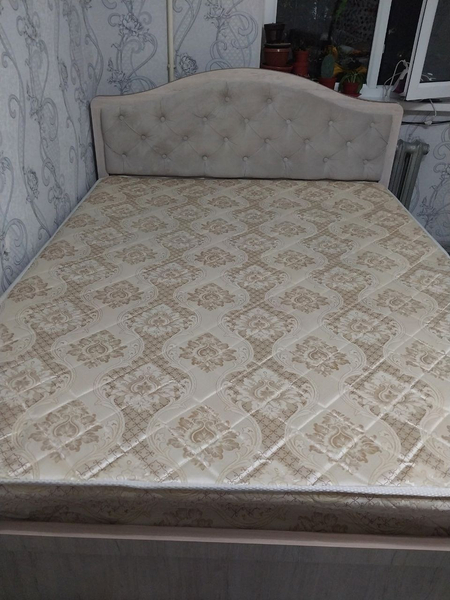 Кровать двуспальная б/у