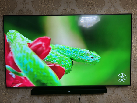 Samsung UE65AU9070UXCE + саундбар samsung a 550