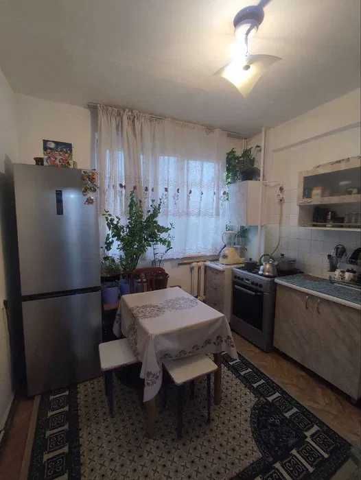 Срочно! На Ракате - 2х ком, 50м², средний ремонт + мебель и техника