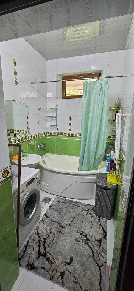 Сдается в аренду частный двухэтажный дом.
