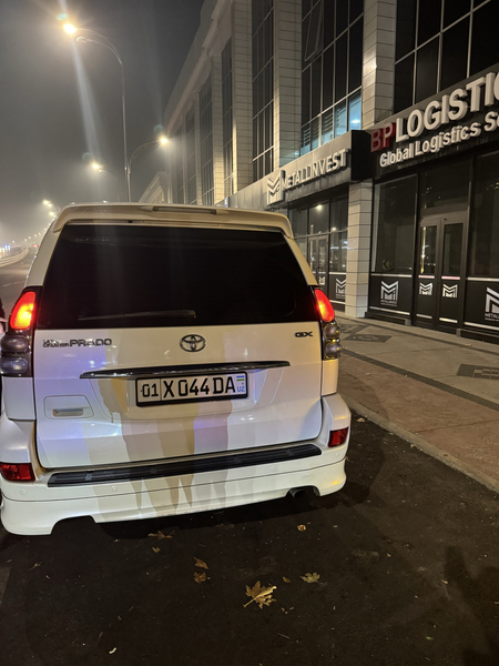 2008 Toyota prado beliy jemchuk