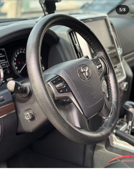 Toyota Land Cruiser 200