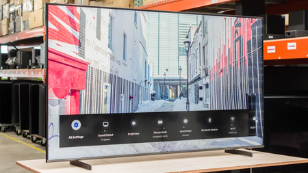 Телевизор QLED Samsung QE55Q60D 55