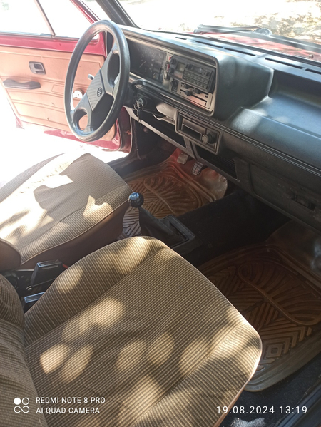 продам     Wolgsvagen golf  1981 выпуска .  дизель   легенда антиквар.