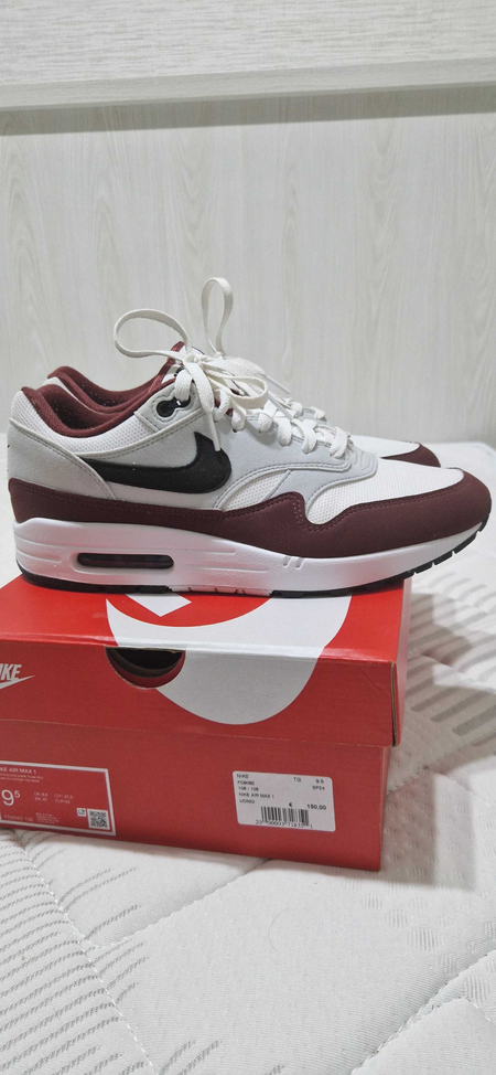 Кроссовки Nike Air Max 1