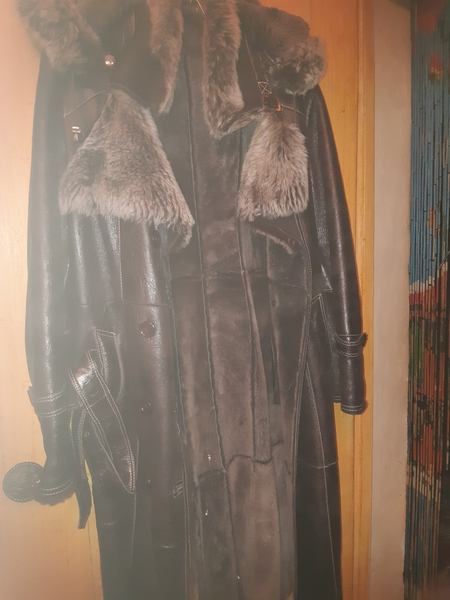 Женское пальто.. почти новое.