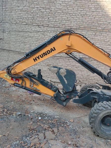 Ekskavator xizmatlari. Услуги экскаватора.