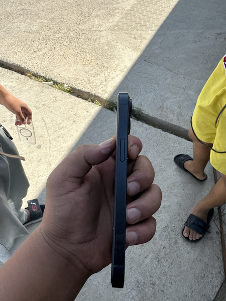 iPhone 14   tinnu