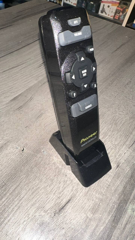 Pioneer pult yangi