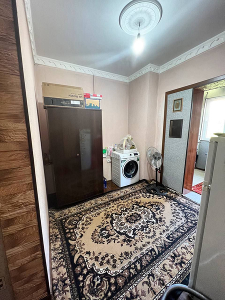 Продается с большим прихожами 2/3/5 Юнусабад 19