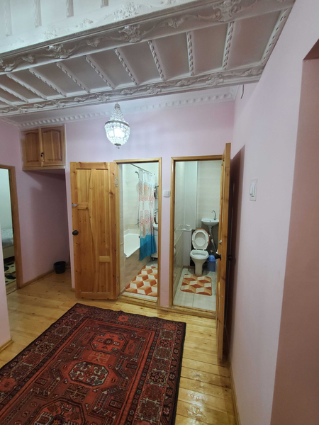 3 спальни и зал, парковка под окном
