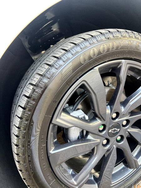 CHEVROLET EQUINOX moshina tozza va barakalik