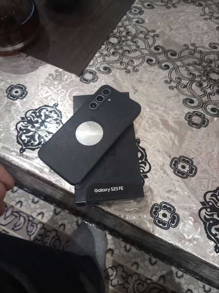 Samsung s23 сотилади