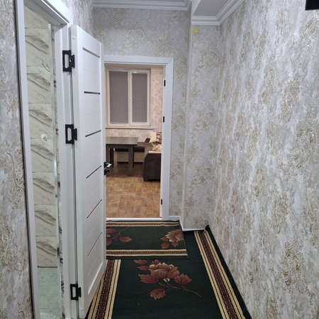 Oylaga sergelidan bez makler kvartira bor 2 xonalik