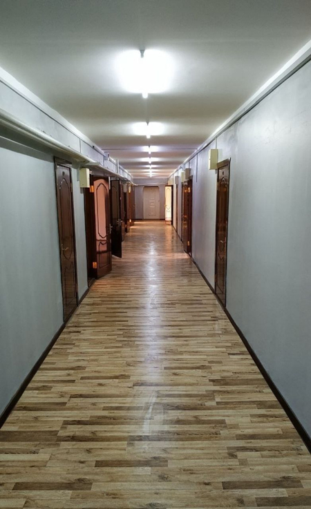 Кабинеты 100м от дороги 15м² и 30м² без мебели есть кондиционер