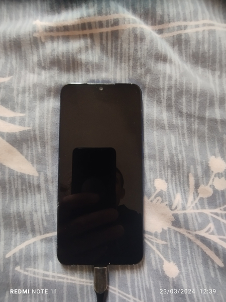 Redmi note7  8/128 srochna sotiladi