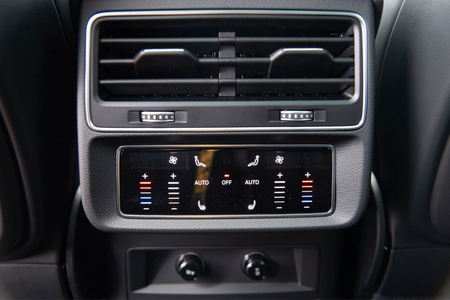 Новый Audi Q8 55 TFSI quattro из Германии