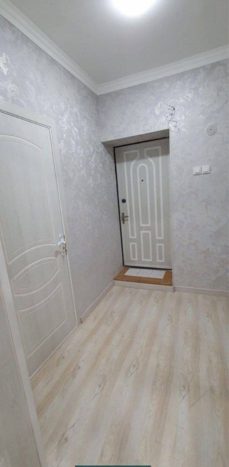 Квартира продается на Глинке ориентир 8 роддом есть балкон кирпич 42м2