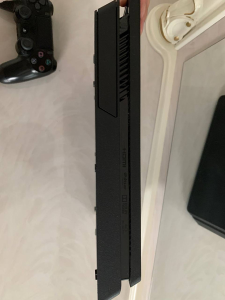Play station 4 Slim 1 Tb 2021 года