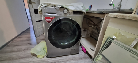 Uy sotiladi 2 xonali ipoteka bakni orqasida joylashgan