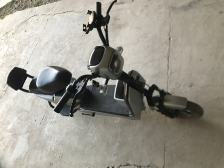 Electro skuter sotiladi