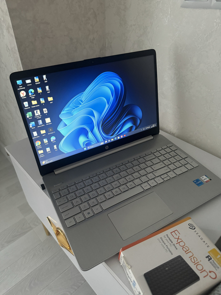 Noutbuk ci5 2023 dekabrda olingan