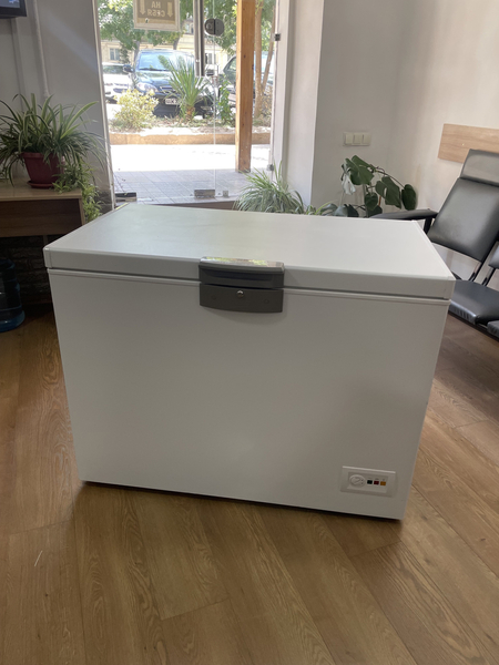 Продается морозильный ларь BEKO 400л / как новая 1 мес. Турция